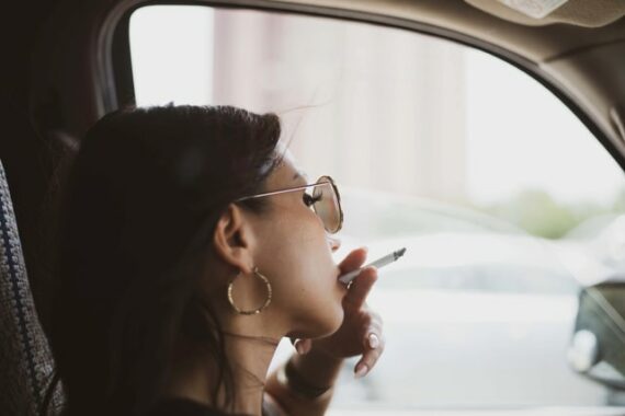 How Smoking Makes Your Face Look Older - Art of Healthy Living